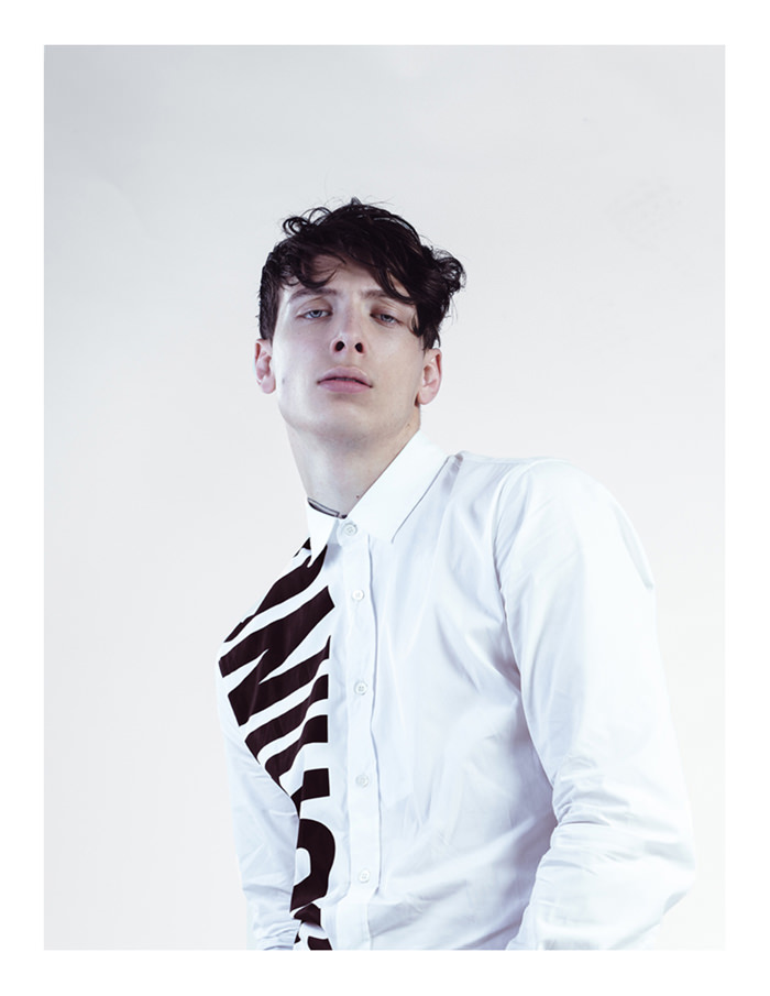 Five Guns by Bastian Traunfellner