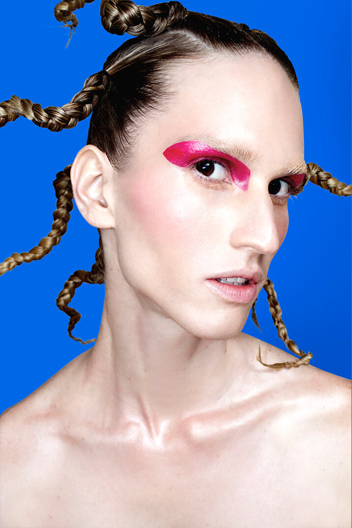 Alexa Call Home - KALTBLUT Magazine