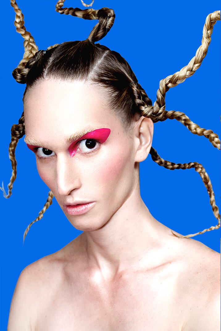 Alexa Call Home - KALTBLUT Magazine