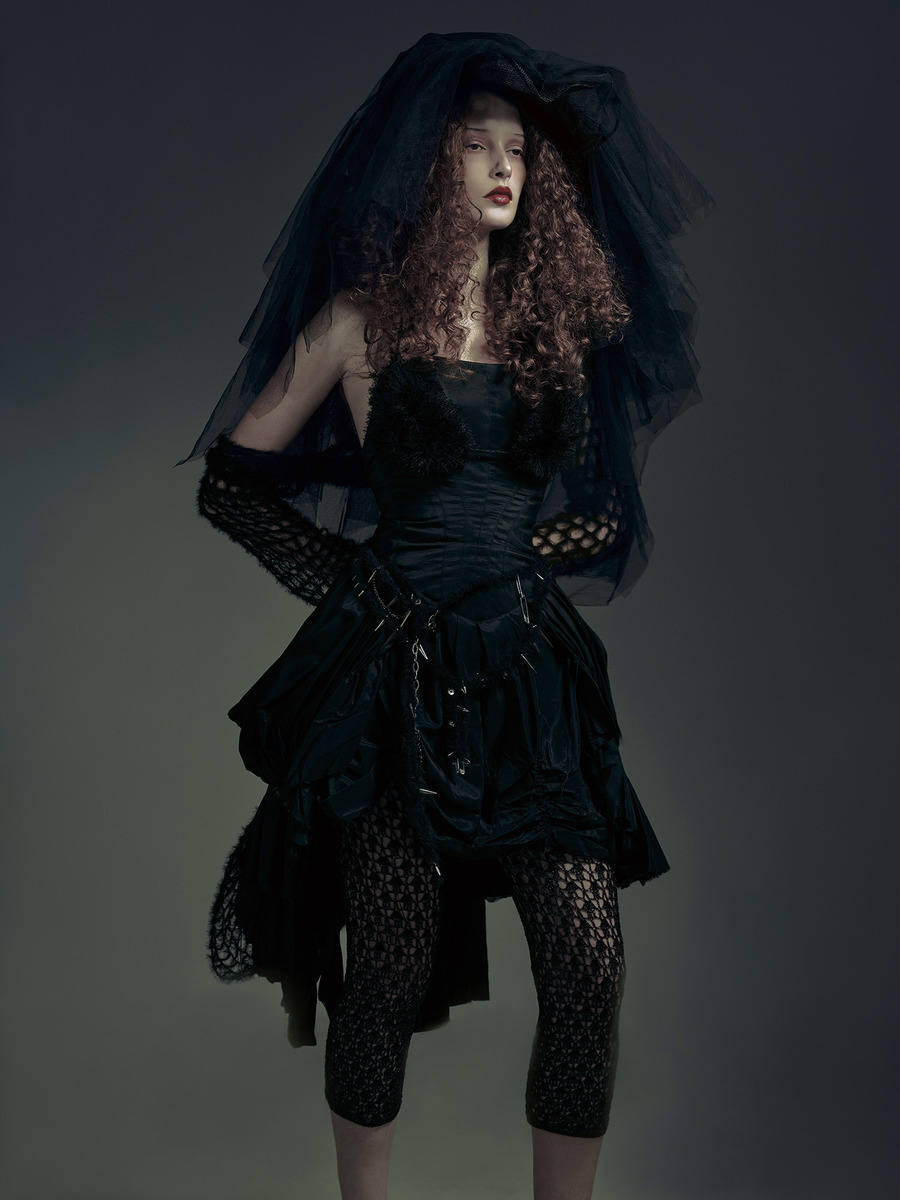 The Ghost of a Flea - KALTBLUT Magazine